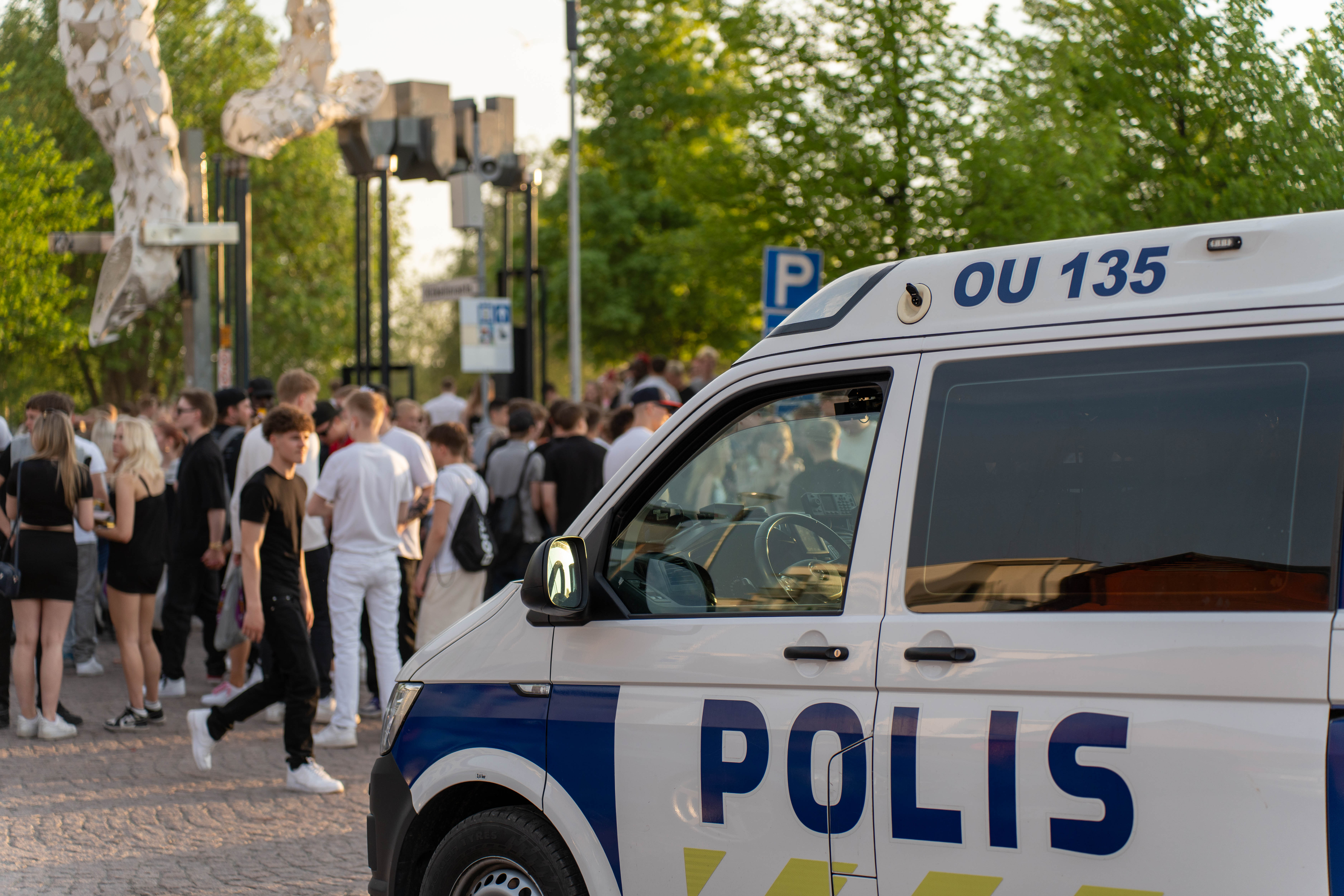 Poliisi valvoo nuorten päättäjäisviikonlopun juhlintaa Pohjois ...